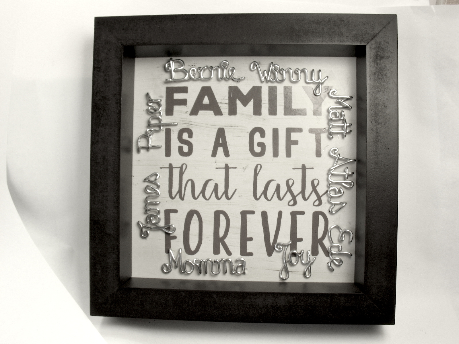 Wirename.com | Family-Names in silver wire, silver pin with 2 back-pins